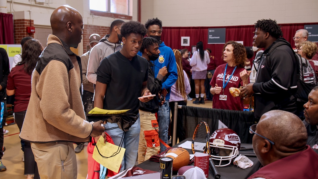 Raymond Campus Preview Day draws crowd of more than 500 | Hinds ...